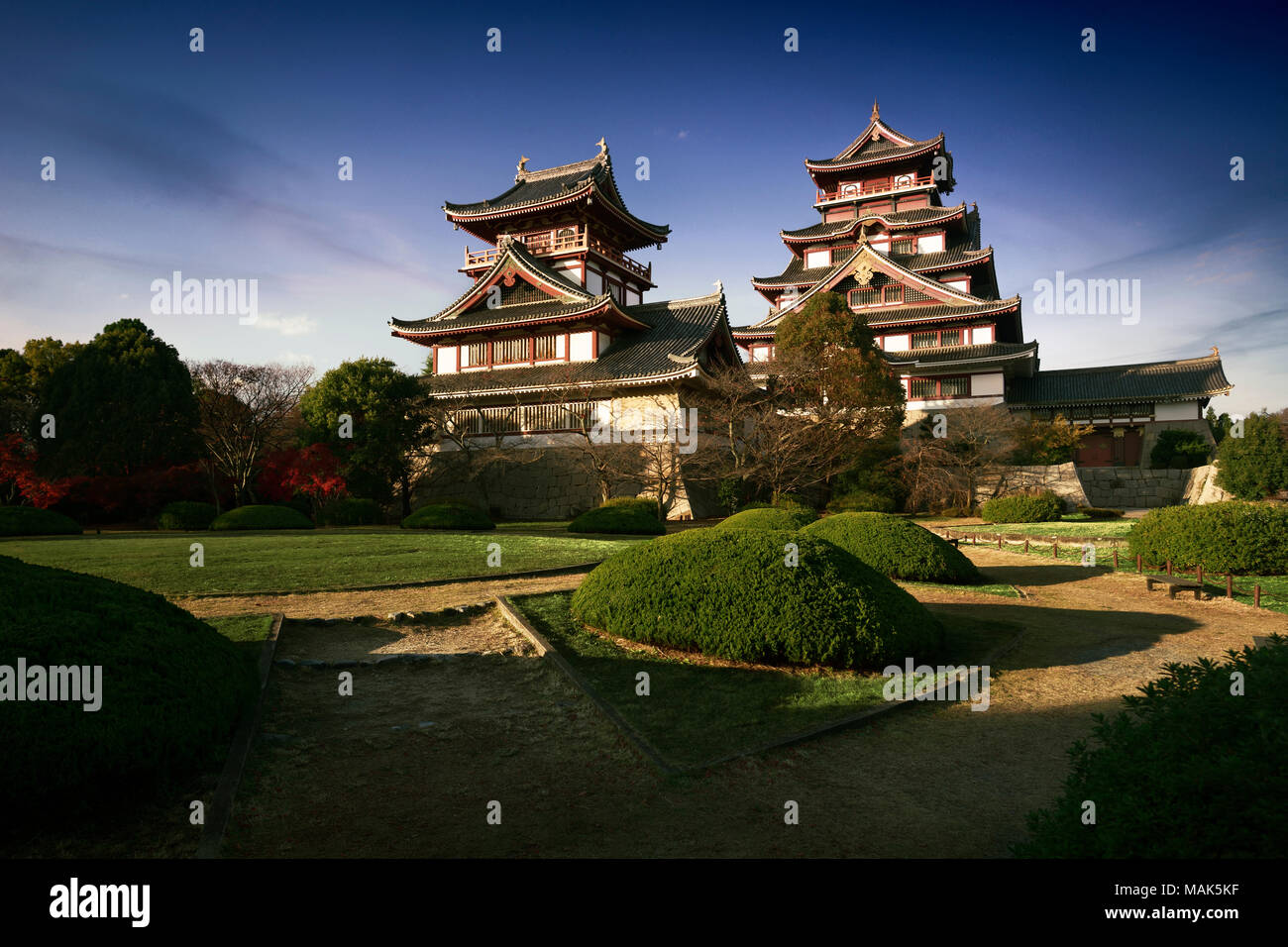 Japanese historic castle hi-res stock photography and images - Alamy