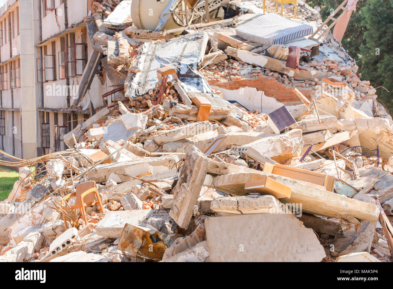 closeup of building demolition after earthquake Stock Photo - Alamy