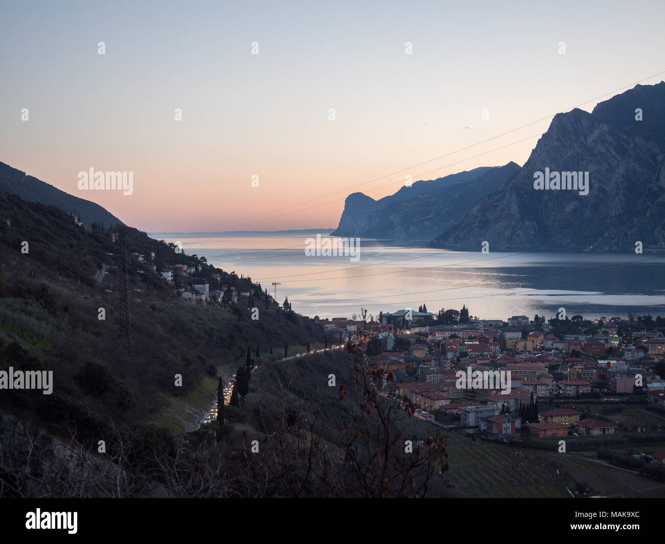 Garda road sign High Resolution Stock Photography and Images - Alamy