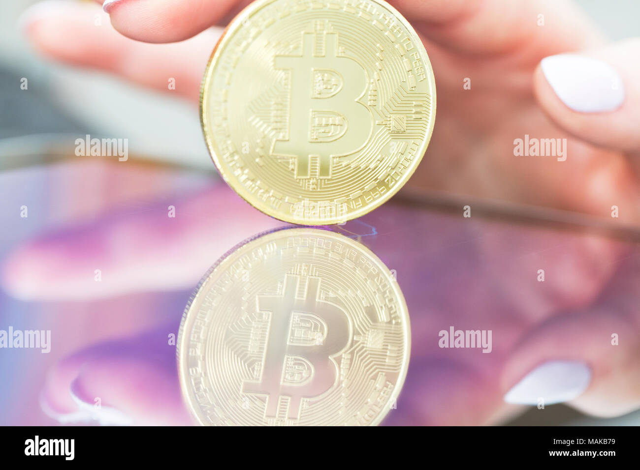 Gold chart hi-res stock photography and images - Alamy