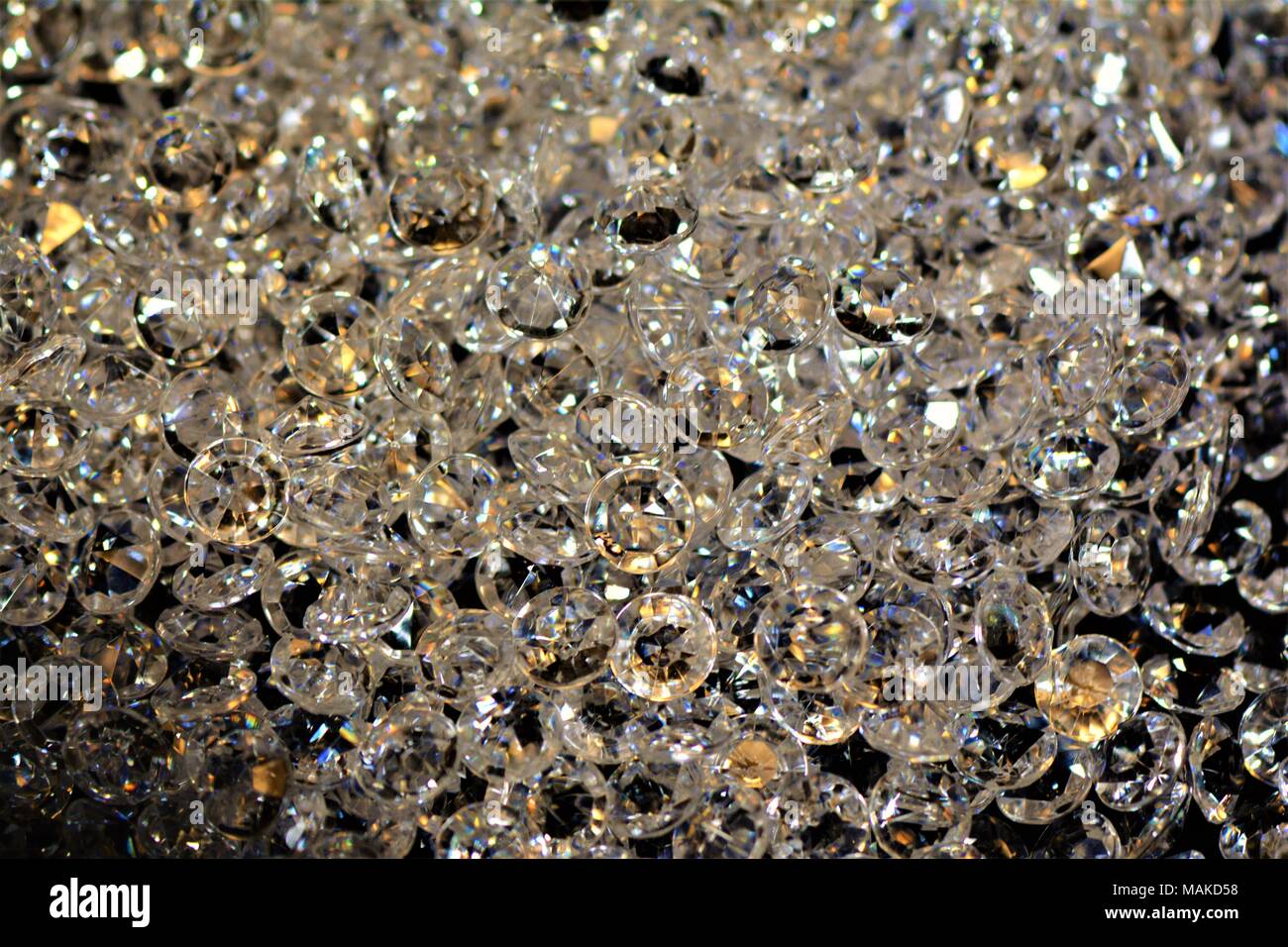 Pile of diamonds hi-res stock photography and images - Alamy