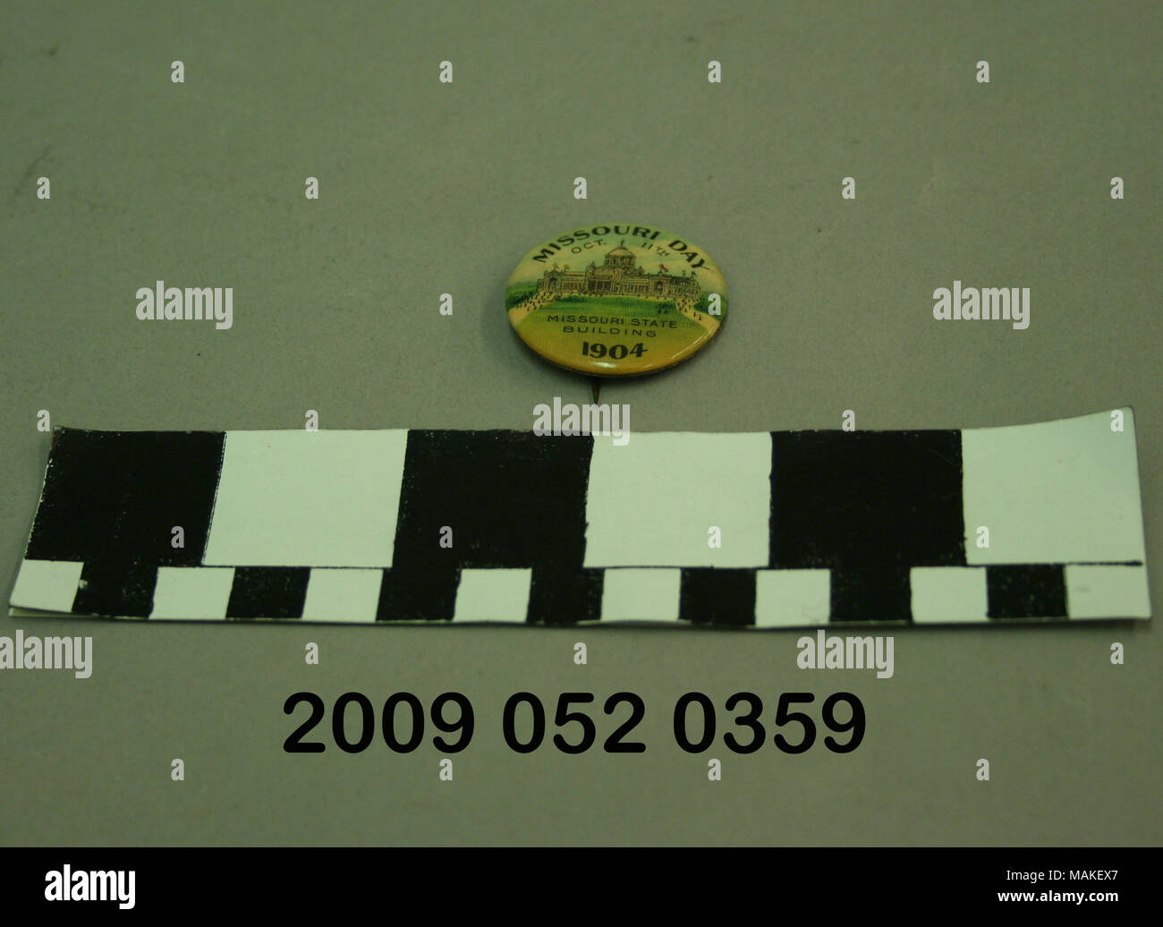 Round pinback showing a color image of the Missouri State Building for ...