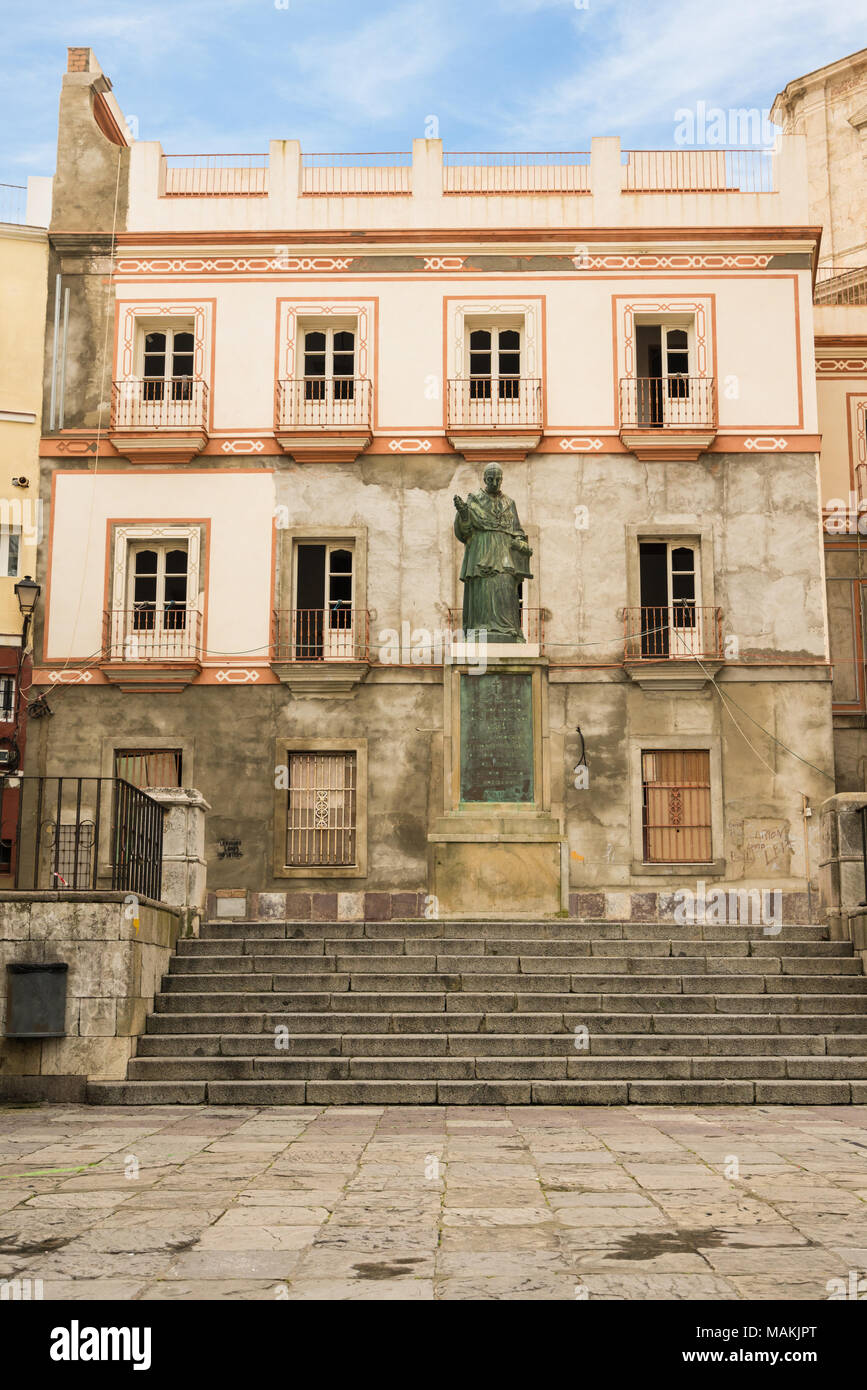 Statue in Cathedral square of Cadiz, Southern Spain Stock Photo - Alamy