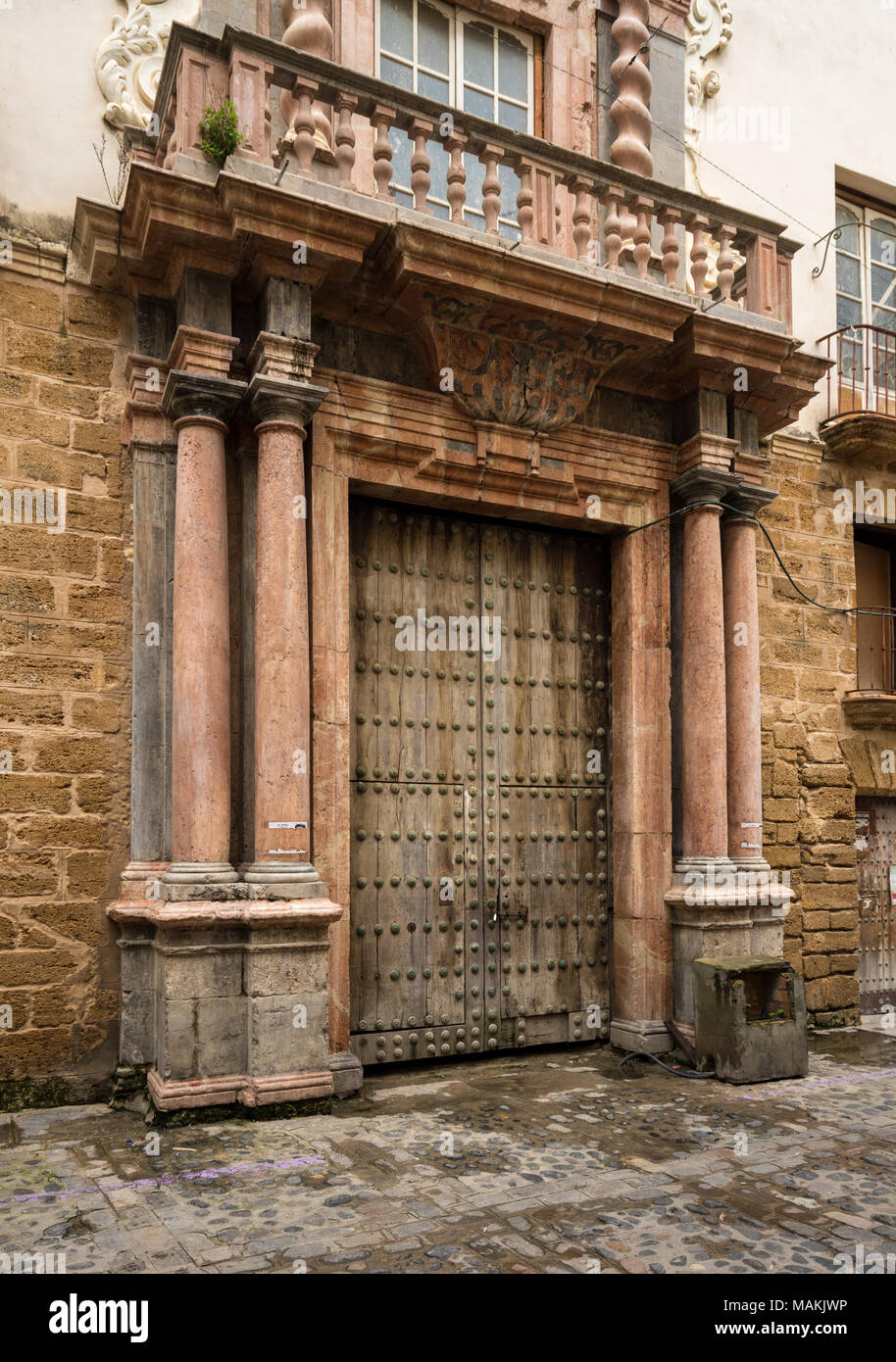 Spanish street wooden doors hi-res stock photography and images - Alamy