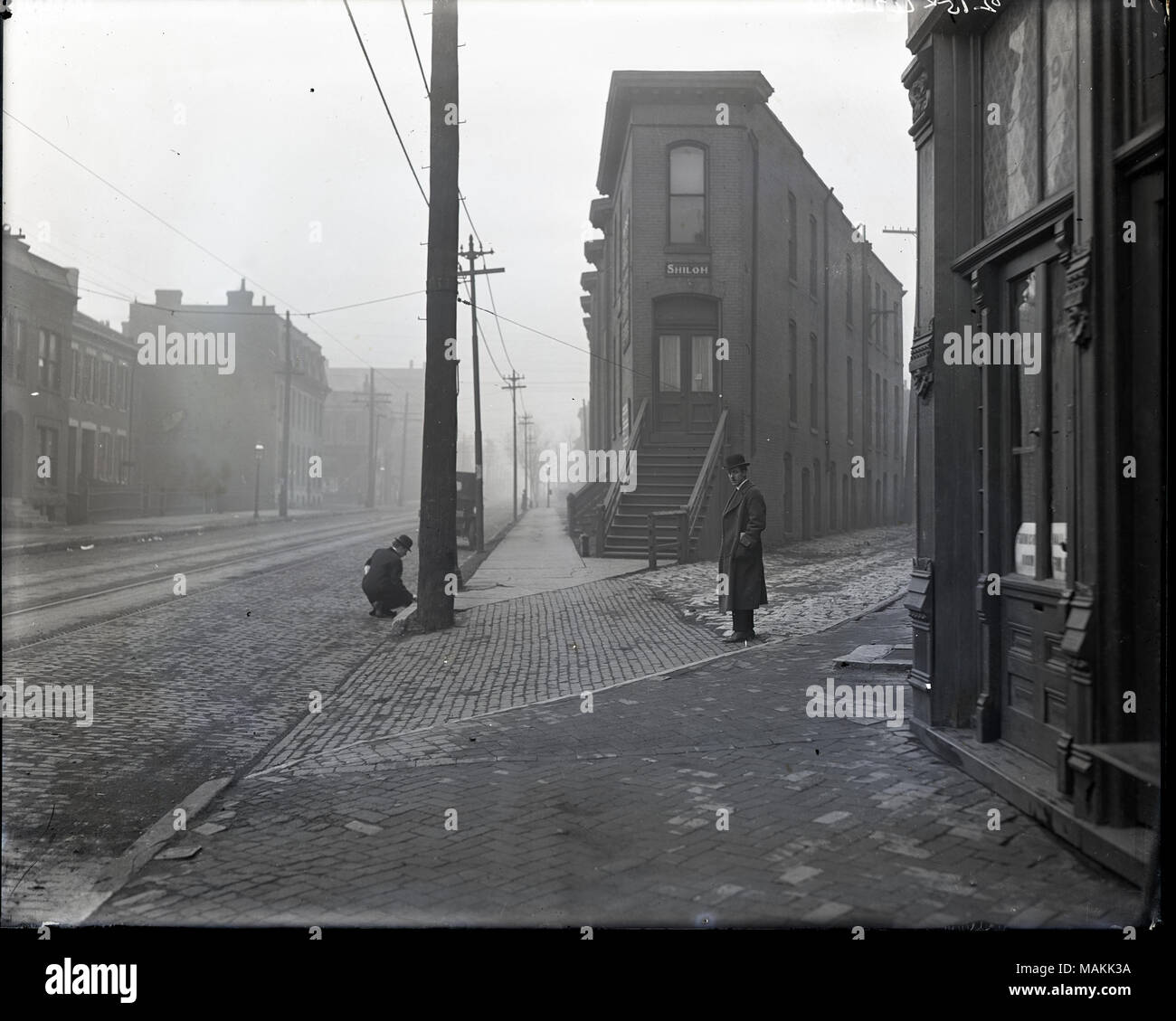 Sign on doors branch hi-res stock photography and images - Alamy