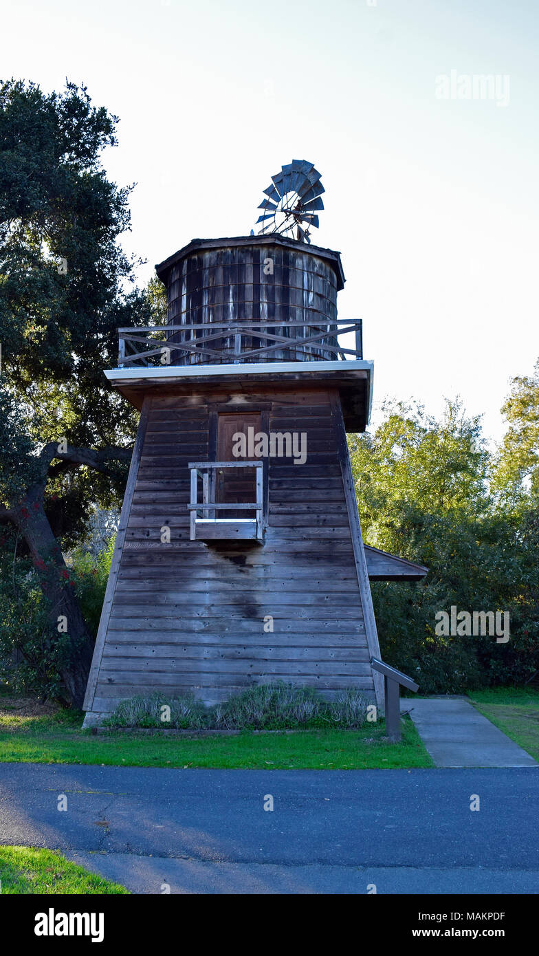 Leal tank house hi-res stock photography and images - Alamy
