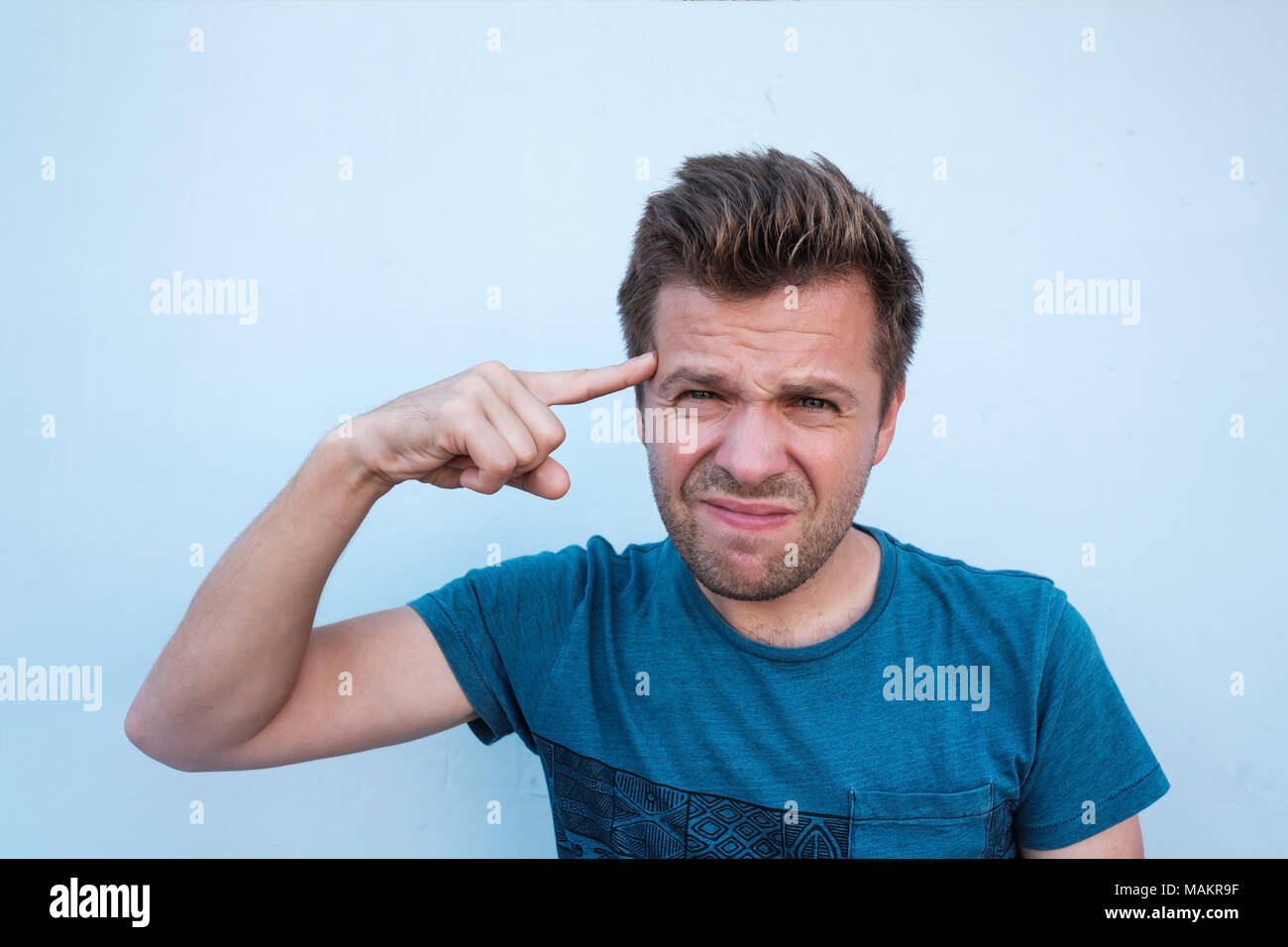 Guy thinking hi-res stock photography and images - Alamy