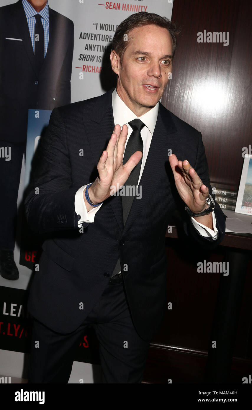 Bill hemmer hi-res stock photography and images - Alamy