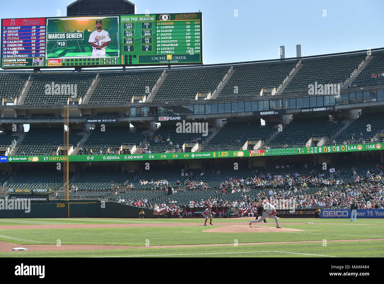 Major league baseball empty hi-res stock photography and images - Alamy
