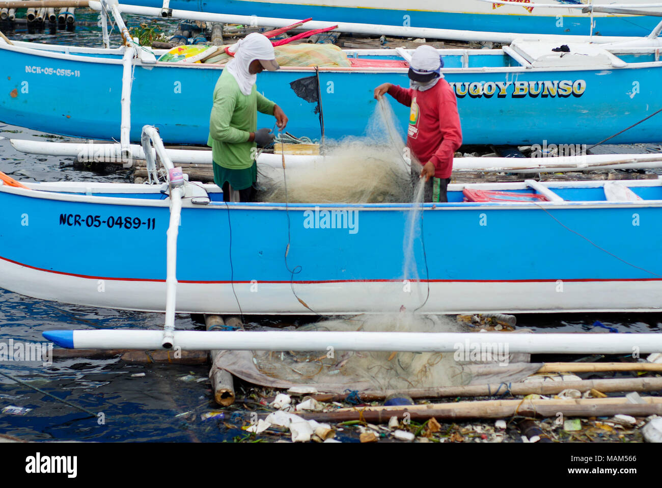 Navotas fishing port hi-res stock photography and images - Alamy