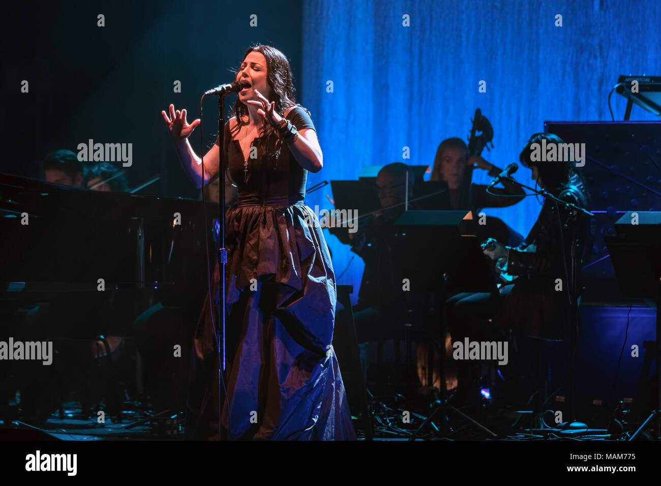 Evanescence band hi-res stock photography and images - Alamy