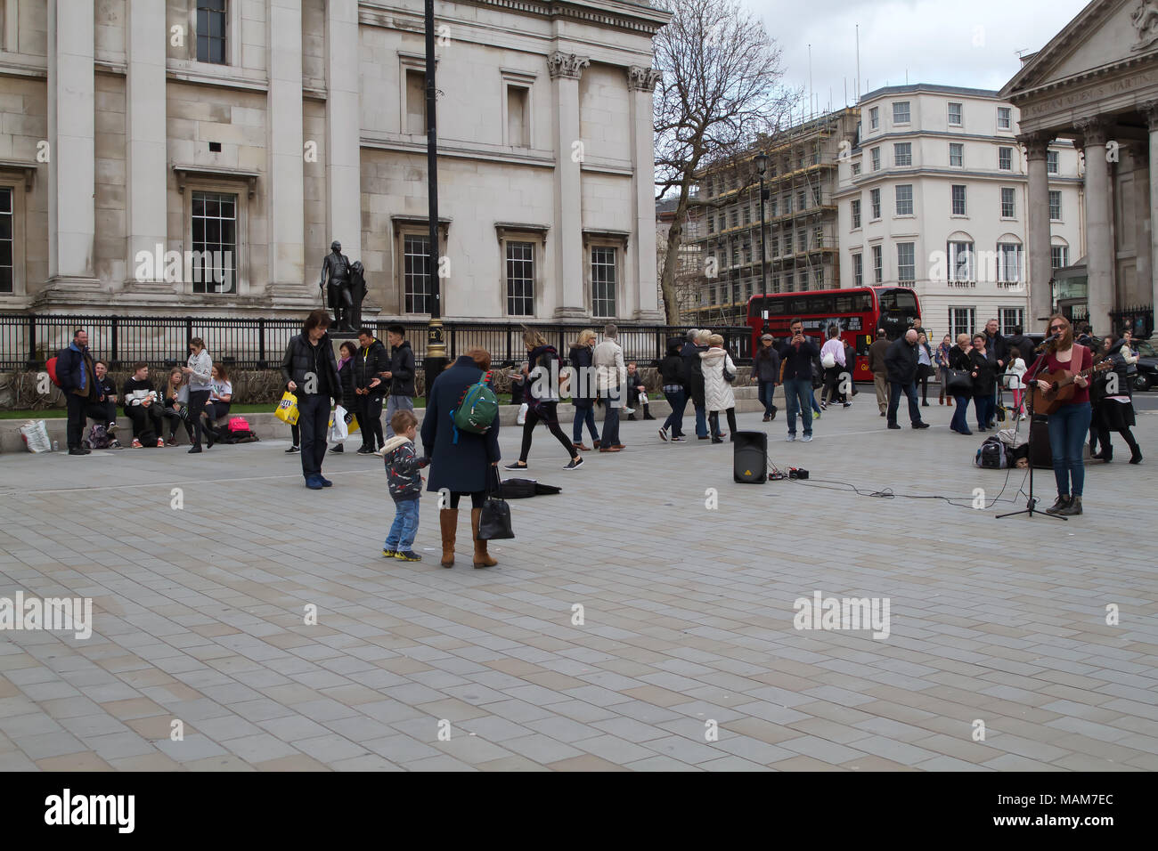 London, UK. 3rd April 2018. UK Weather: Dull and miserable day in ...
