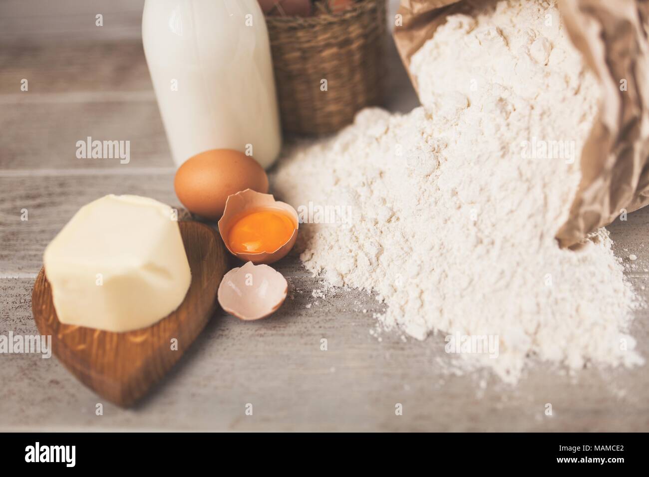 Basic baking ingredients Stock Photo - Alamy
