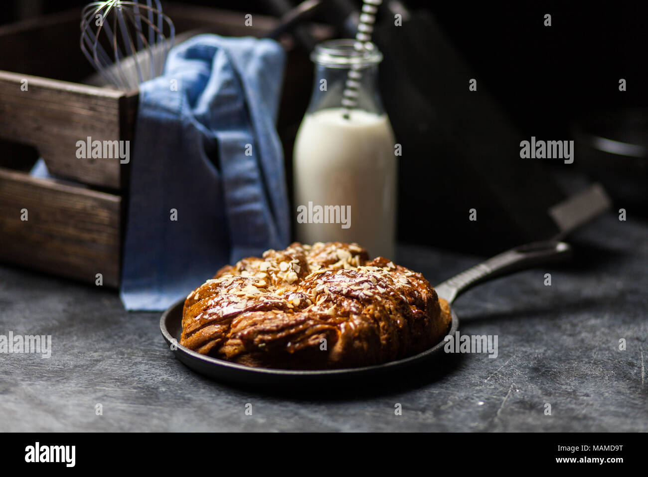 Maple bun hi-res stock photography and images - Alamy