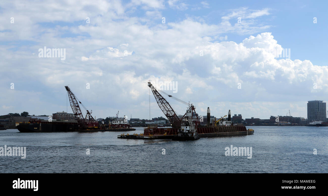 Dredging division hi-res stock photography and images - Alamy
