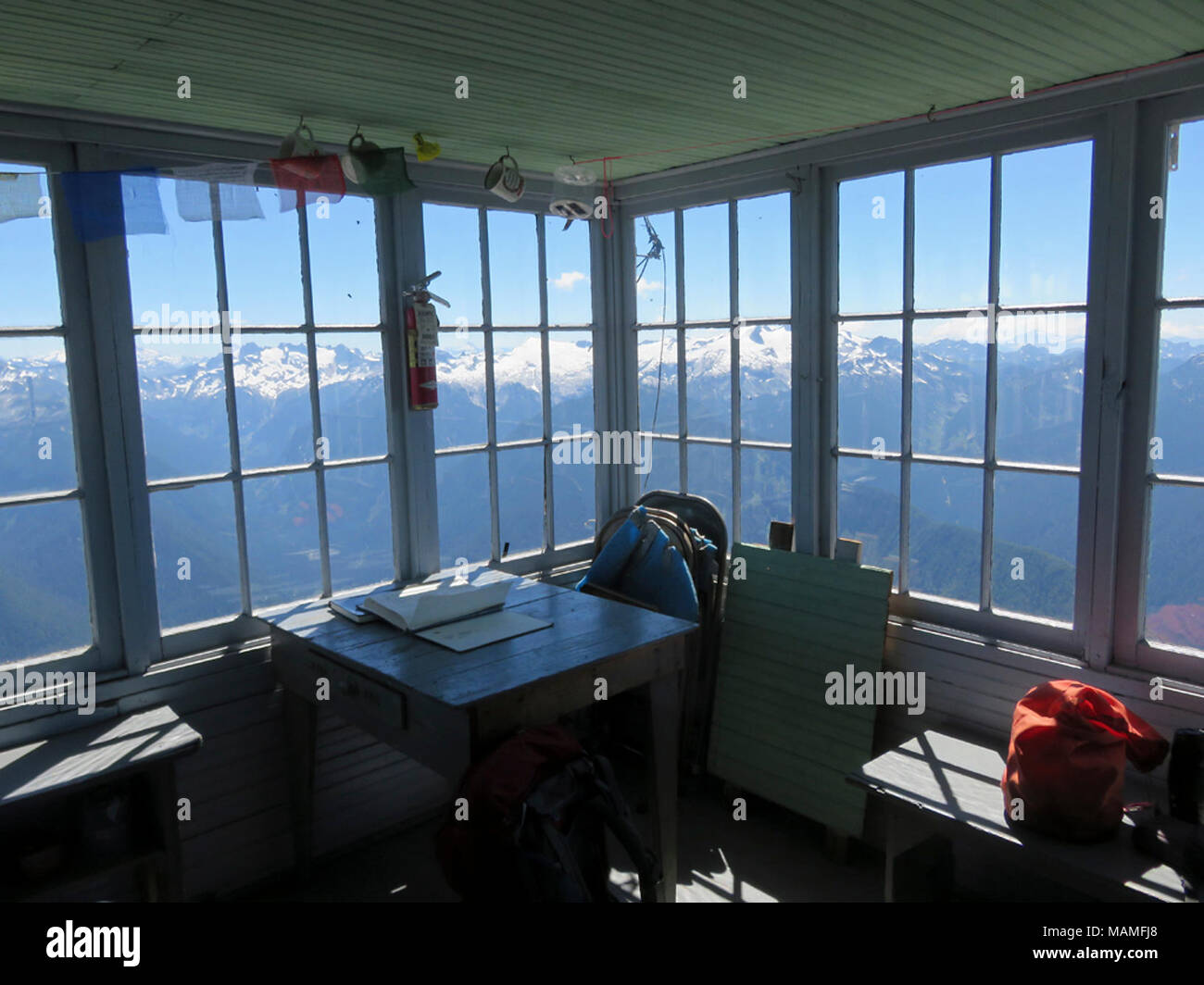 Hidden Lake Lookout at North Cascades NP in WA Stock Photo - Alamy