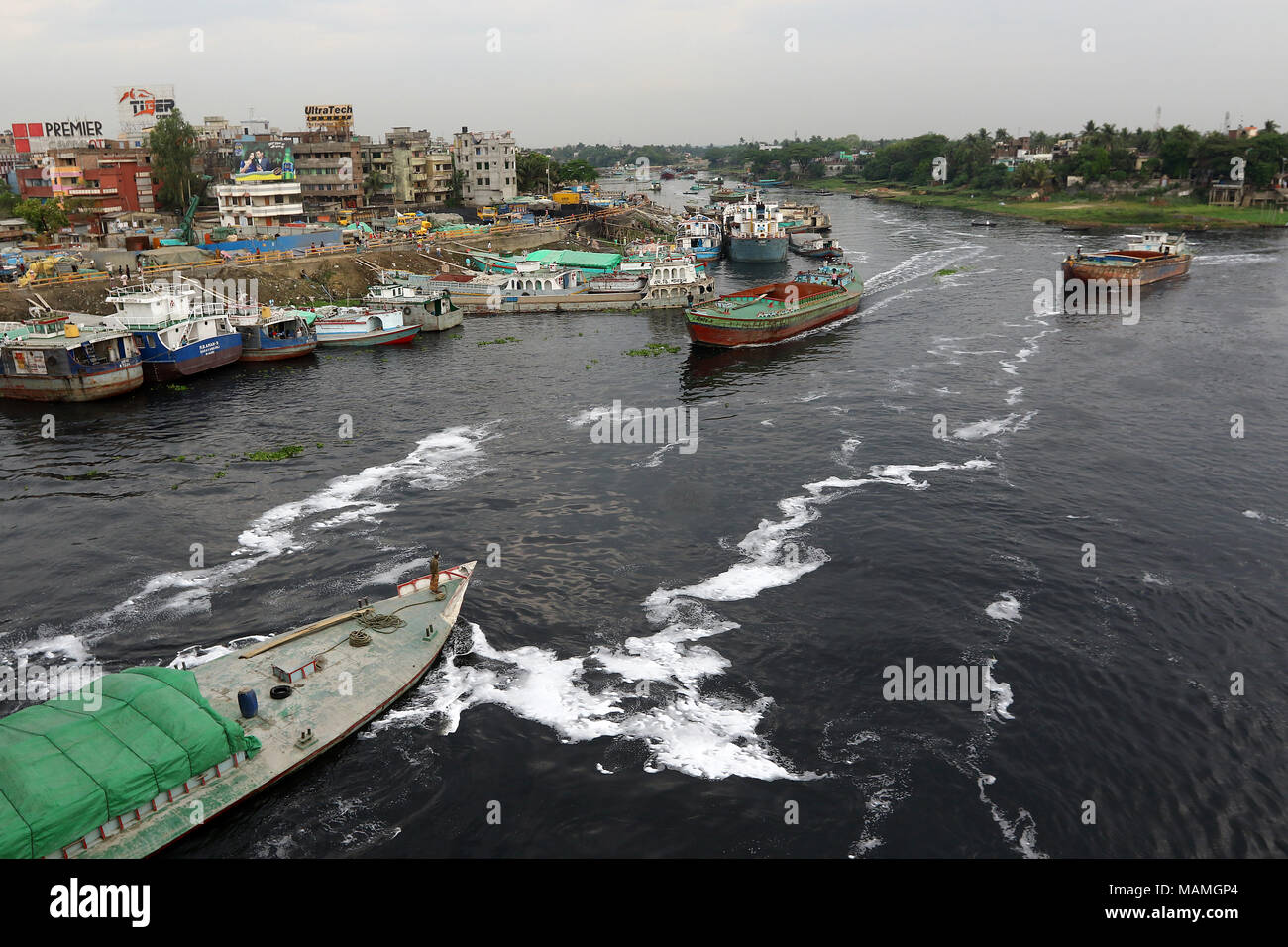 Turag river pollution hi-res stock photography and images - Alamy