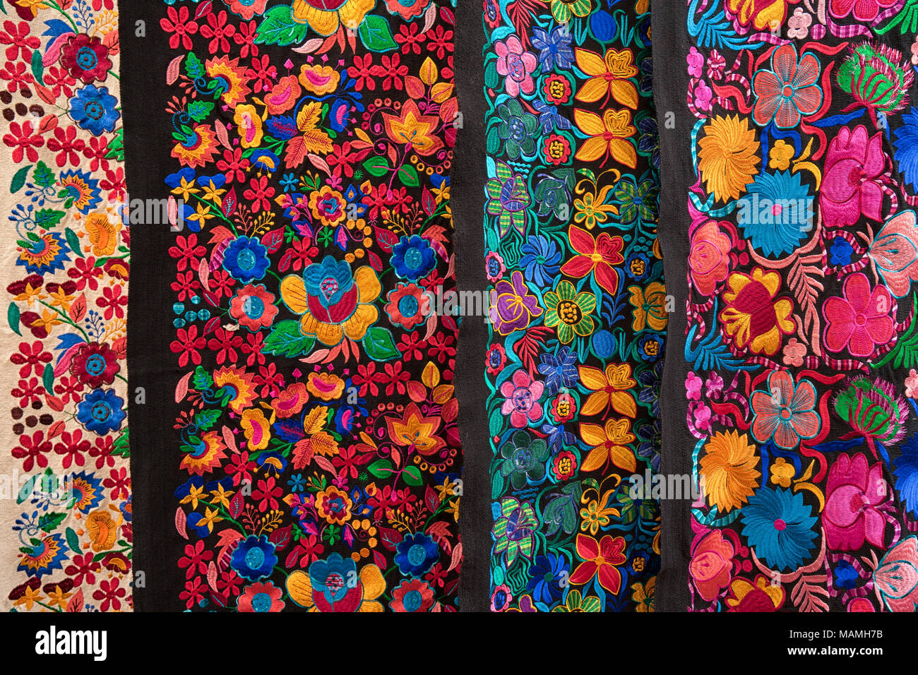 Otavalo textiles hi-res stock photography and images - Alamy