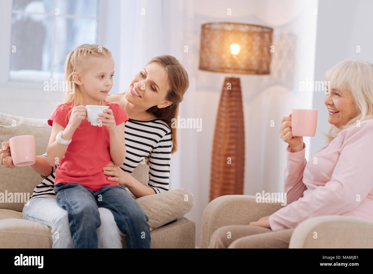 Family having tea hi-res stock photography and images - Alamy