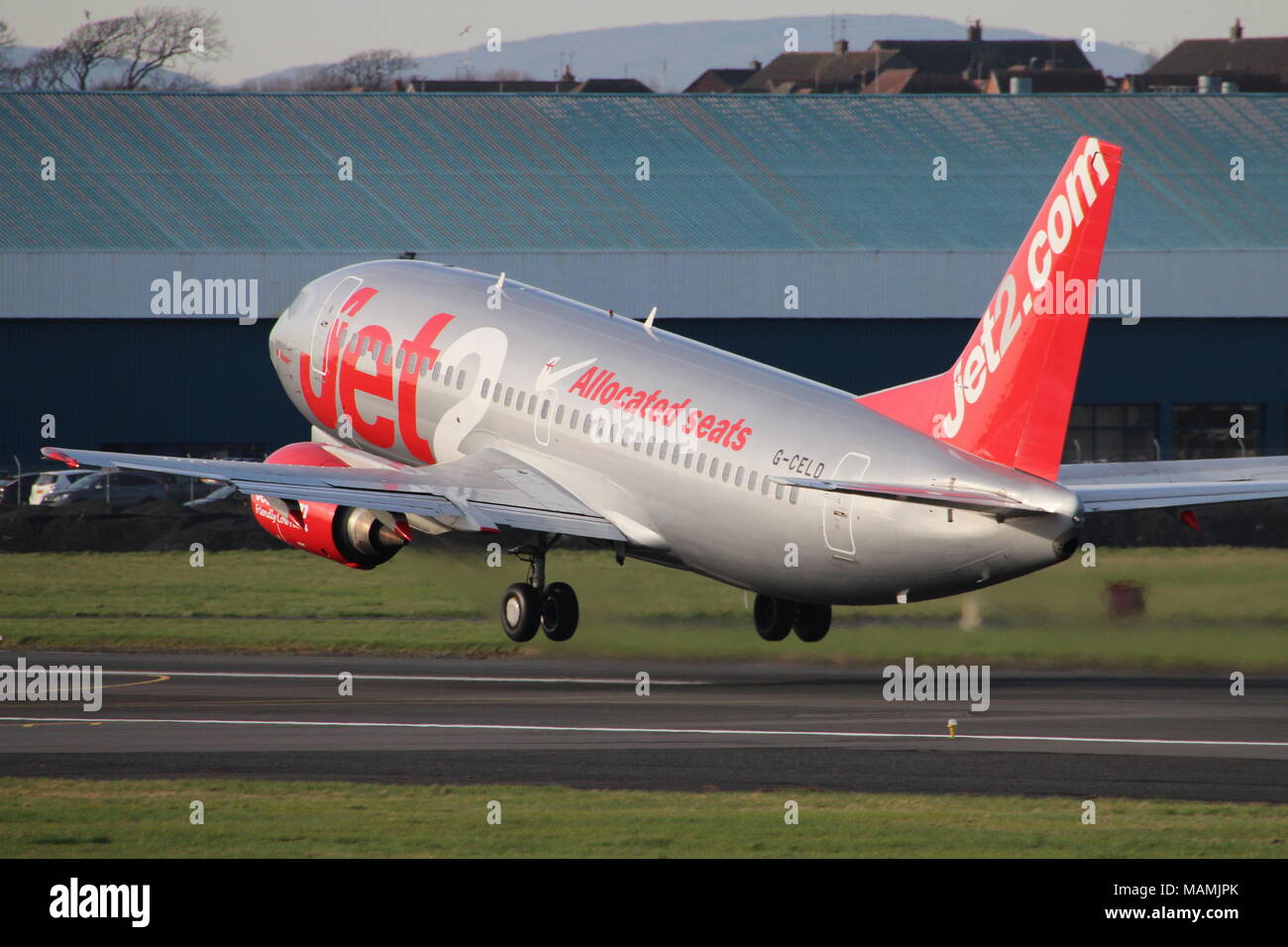 Jet2 boeing 737 737 300 hi-res stock photography and images - Alamy