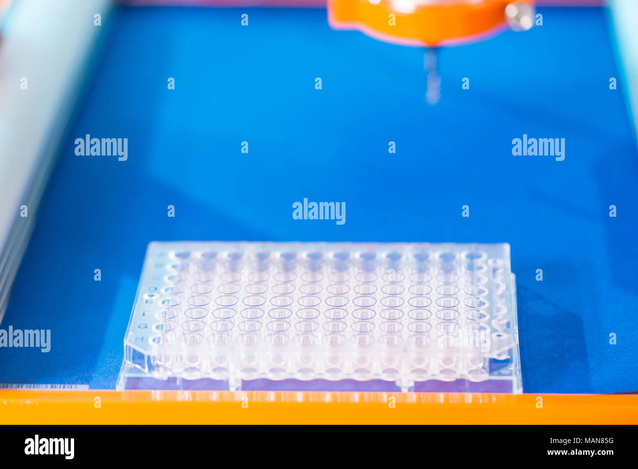 Sequencing machine hi-res stock photography and images - Alamy