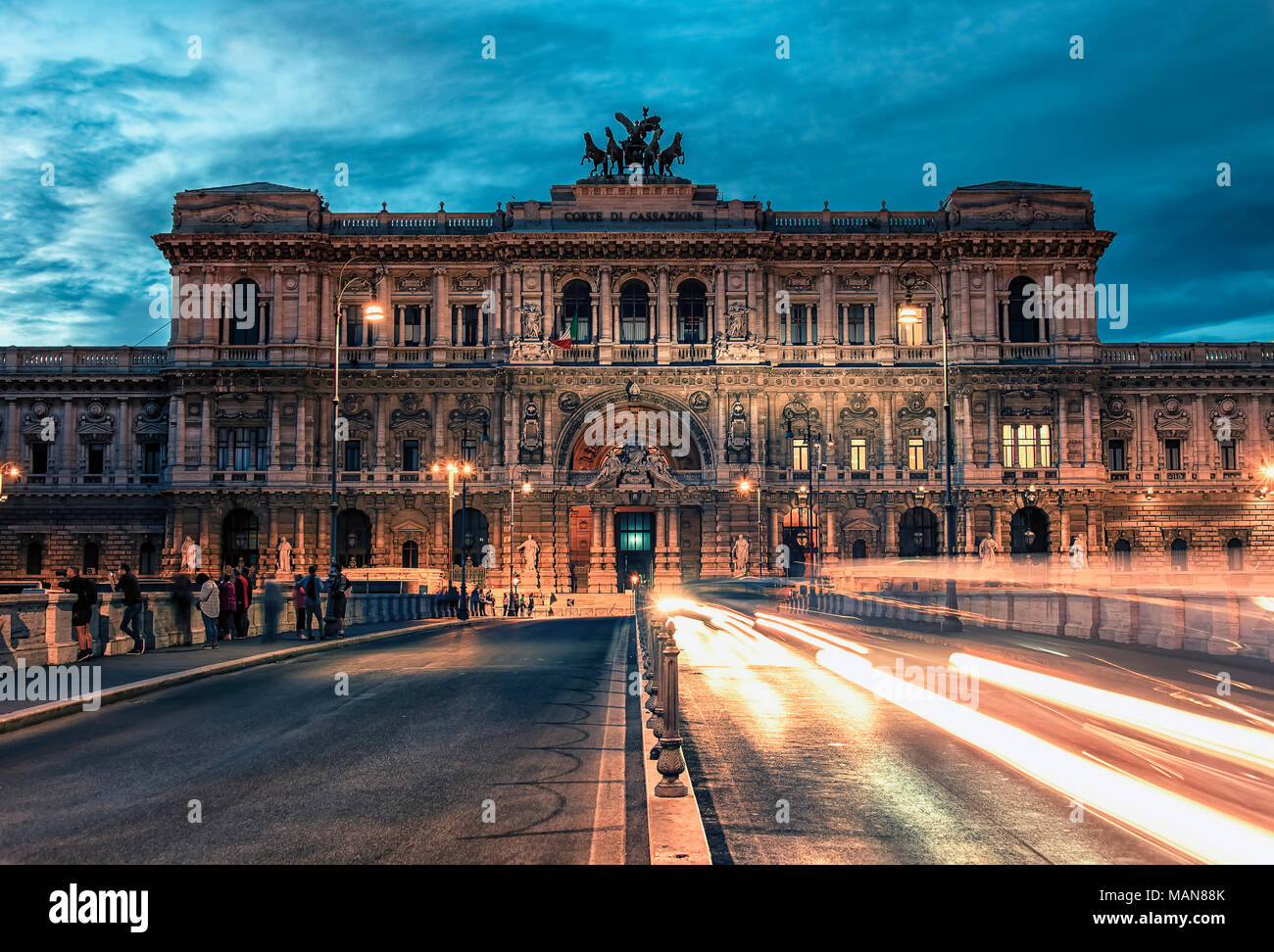 Italian law court hi-res stock photography and images - Alamy