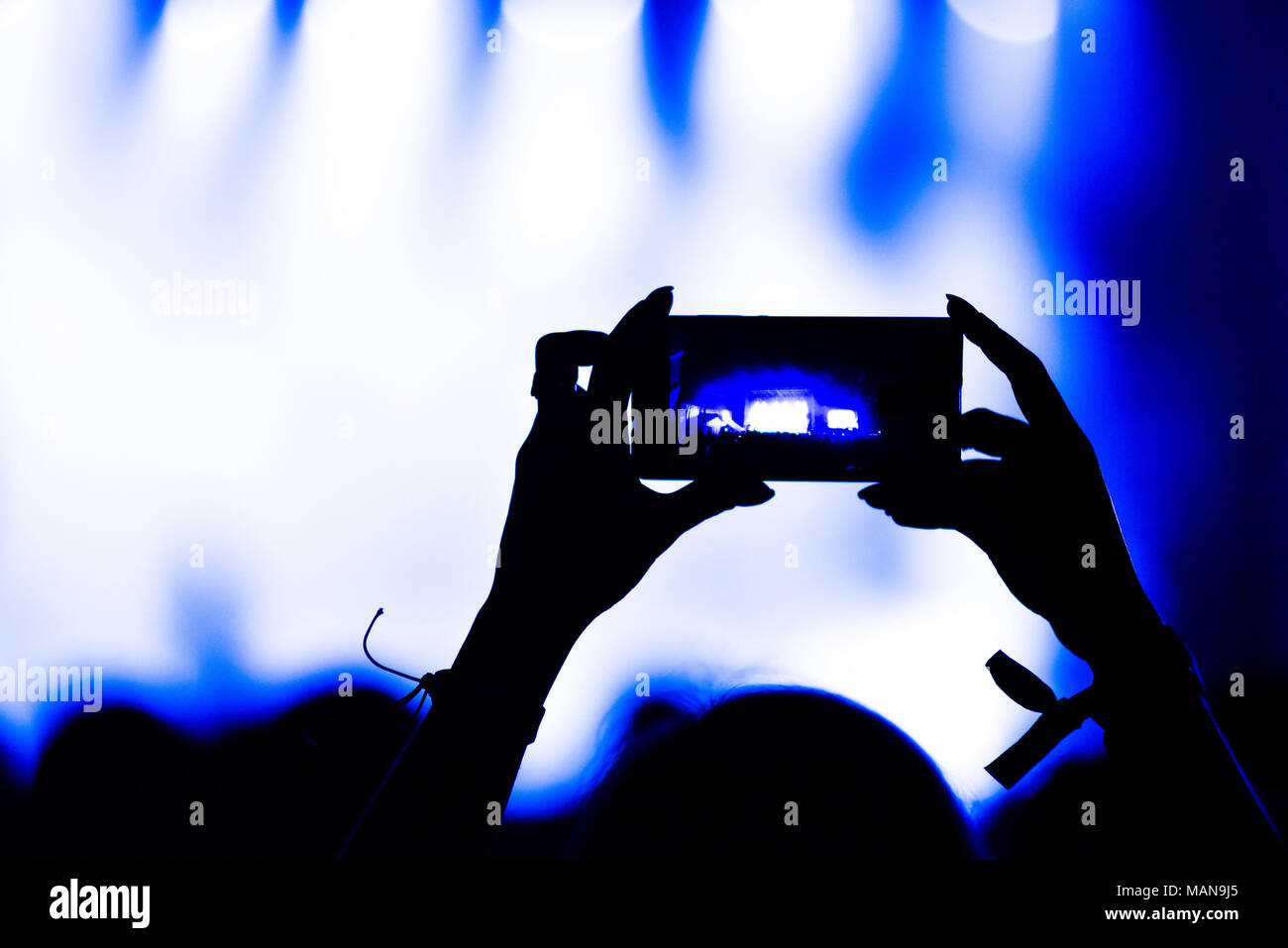 Camera telephone hi-res stock photography and images - Alamy