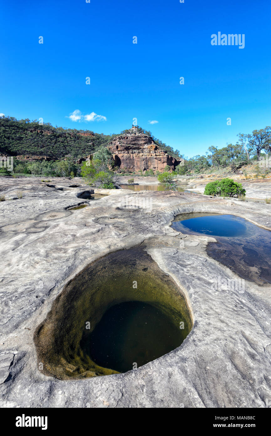 Landscape view of pyramid hi-res stock photography and images - Alamy