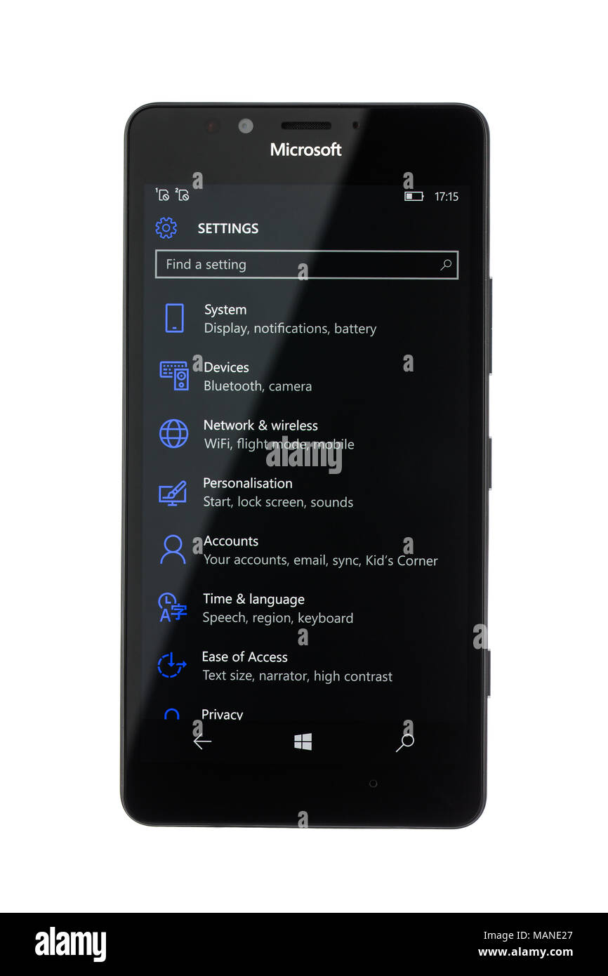 Windows 11 phone hi-res stock photography and images - Alamy