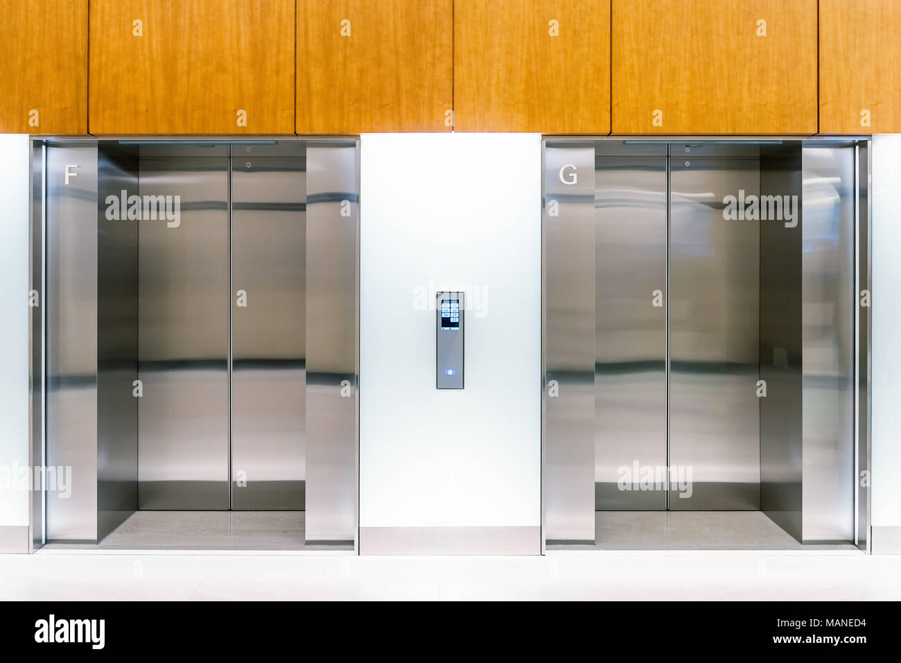 Lift, lobby, elevator, up, button hi-res stock photography and images ...