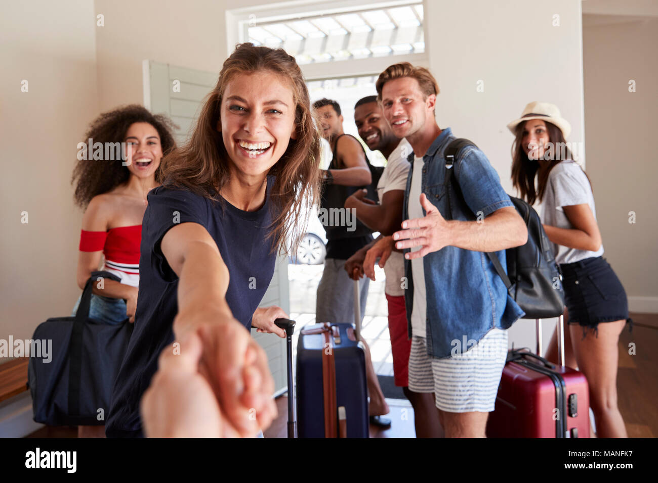 Female hand holding camera hi-res stock photography and images - Alamy
