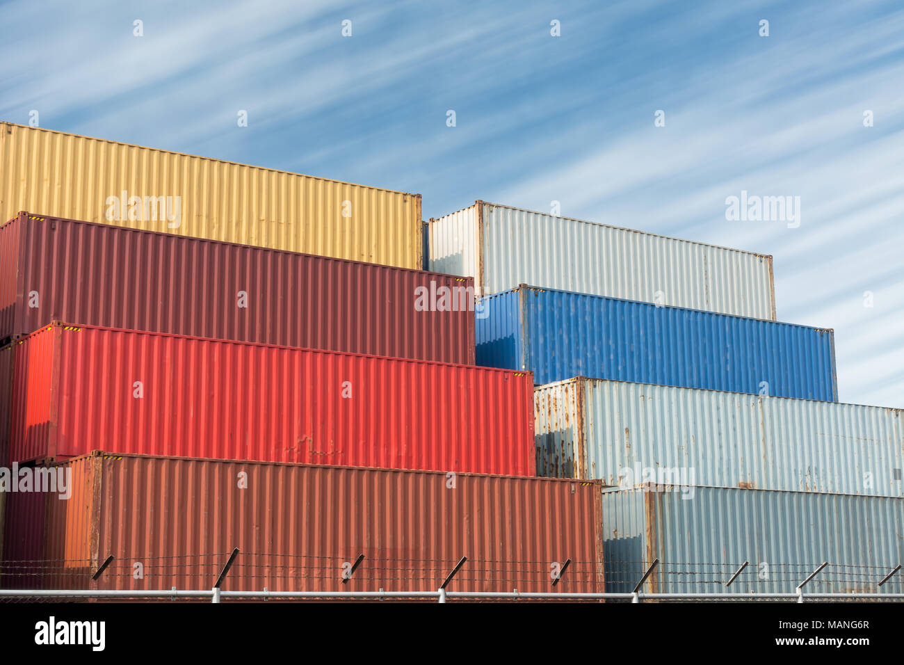 Container handling technology hi-res stock photography and images - Alamy