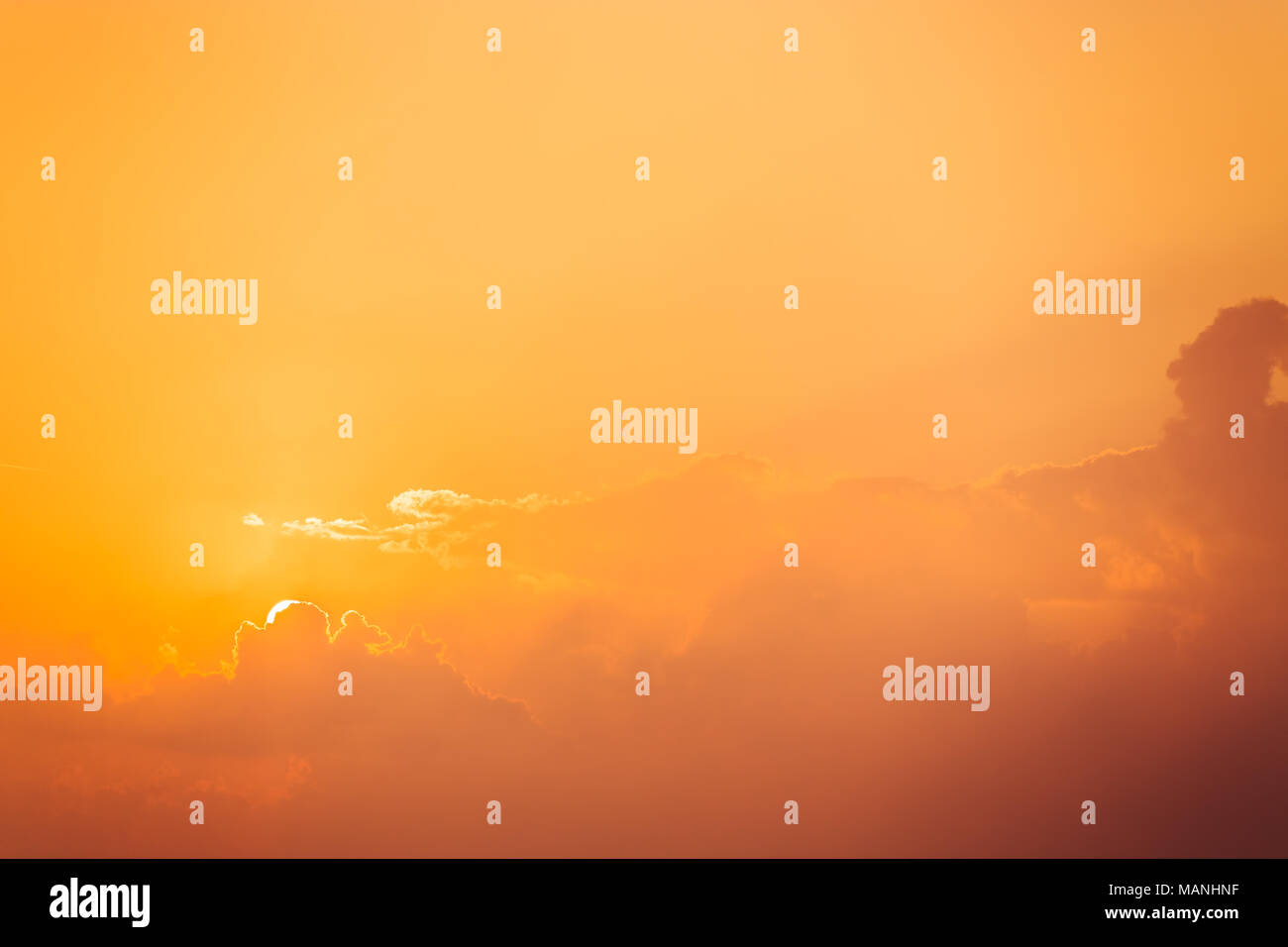 Dramatic sky wallpaper hi-res stock photography and images - Alamy