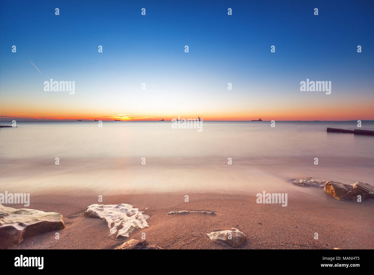 Beautiful sunrise over the horizon Stock Photo - Alamy