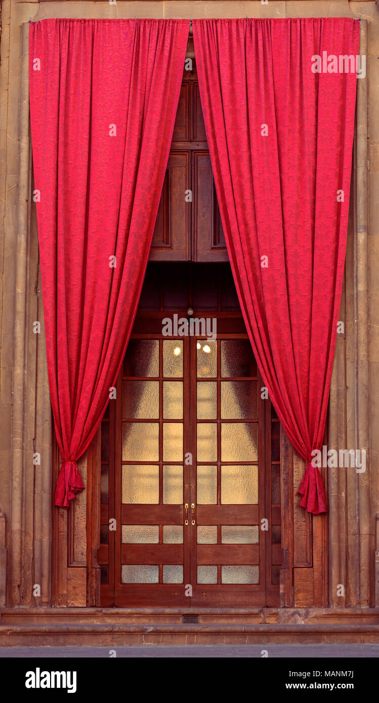 Medieval door design hi-res stock photography and images - Alamy