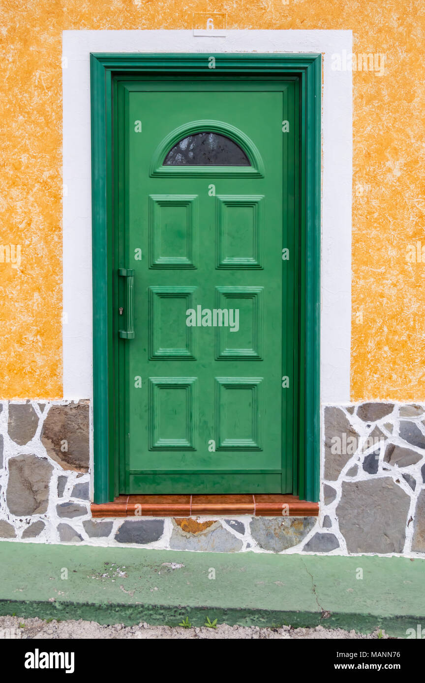 Front door half moon hi-res stock photography and images - Alamy
