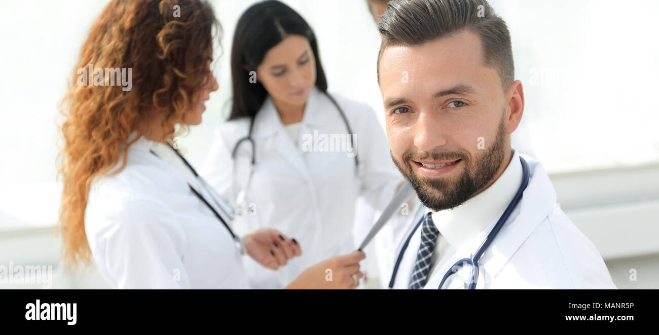 Team experienced medical staff hi-res stock photography and images - Alamy