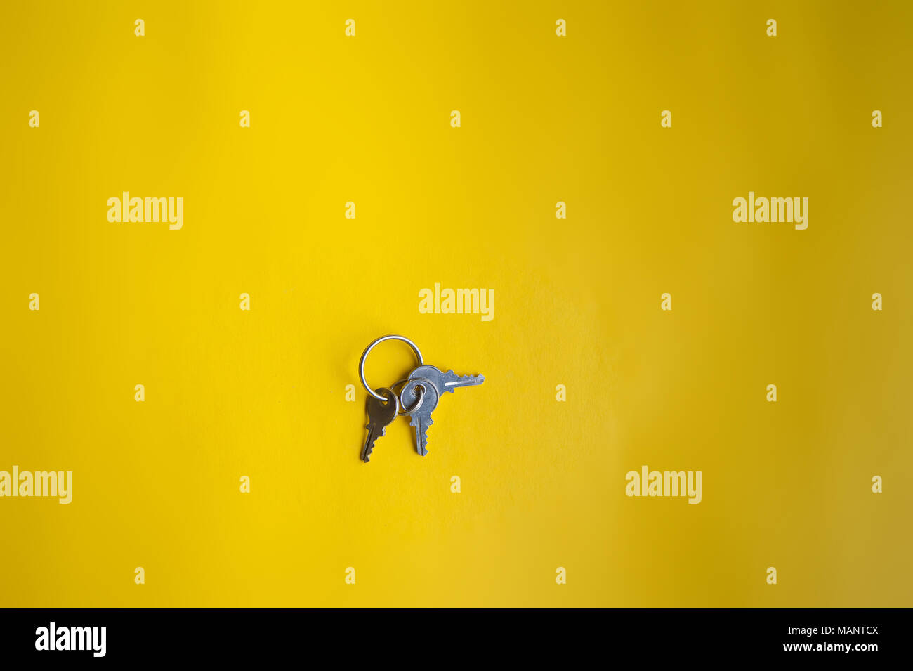 Old rusty table hi-res stock photography and images - Alamy