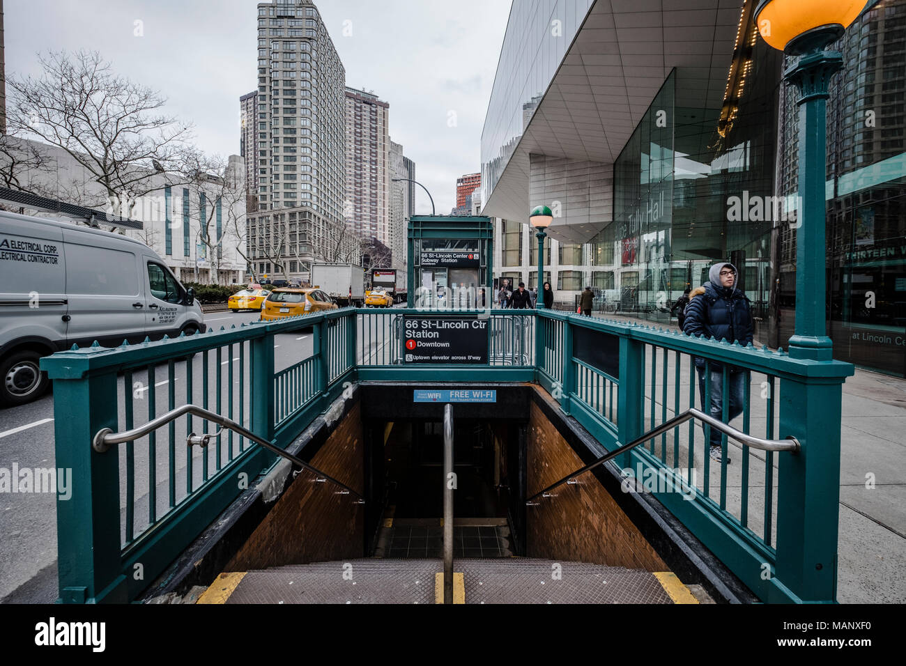 Lincoln center station hi-res stock photography and images - Alamy