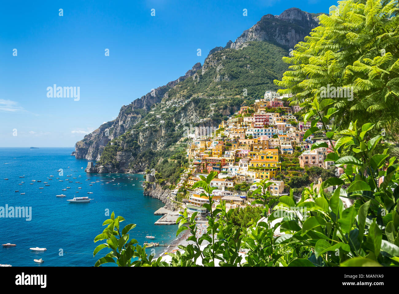 Amalfi riviera hi-res stock photography and images - Alamy