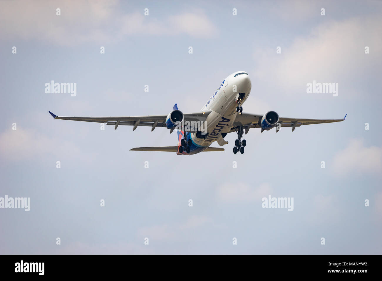 A330 200 hi-res stock photography and images - Alamy
