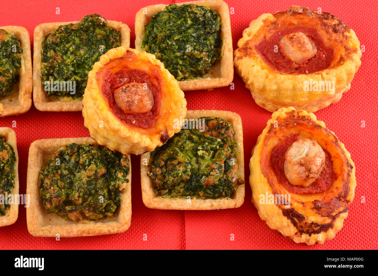 Furshet table hi-res stock photography and images - Alamy