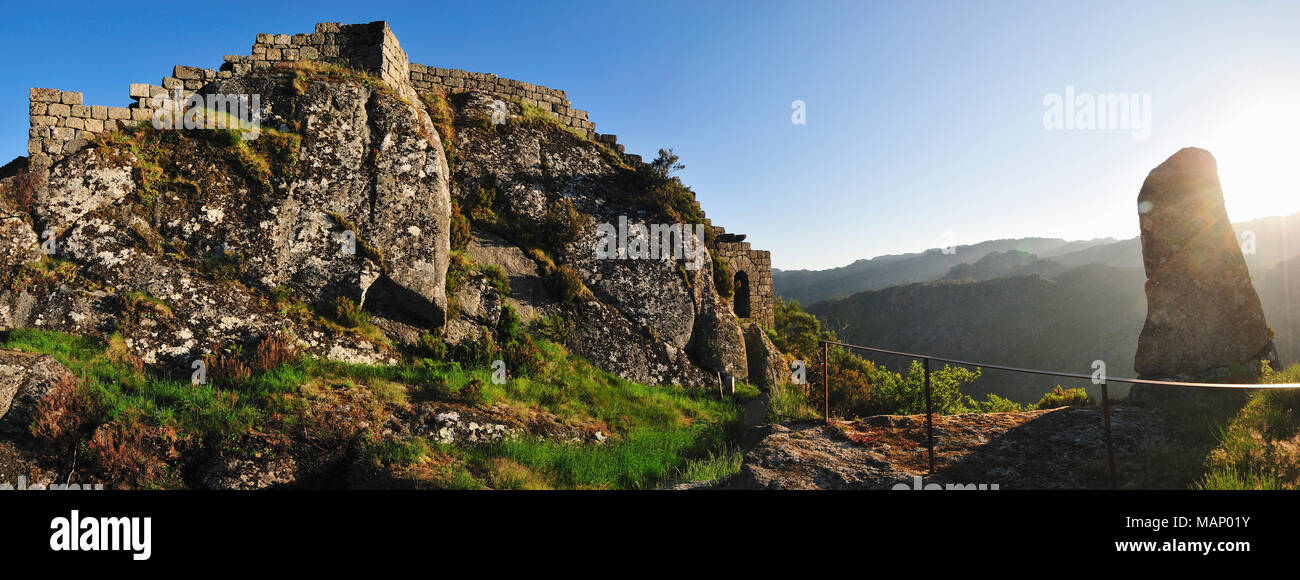 Castro Laboreiro medieval castle. Peneda Gerês National Park, Portugal ...