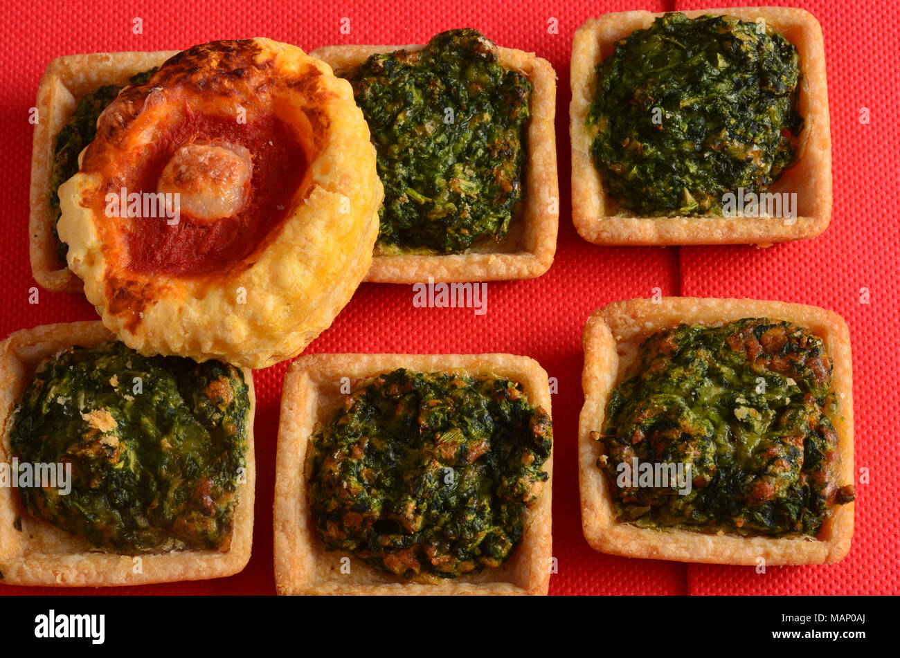 Furshet table hi-res stock photography and images - Alamy