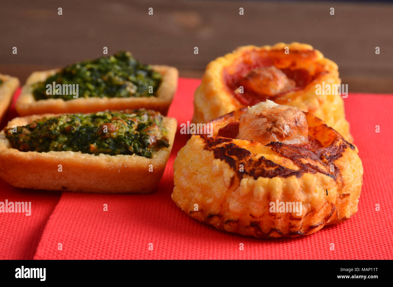 Furshet table hi-res stock photography and images - Alamy