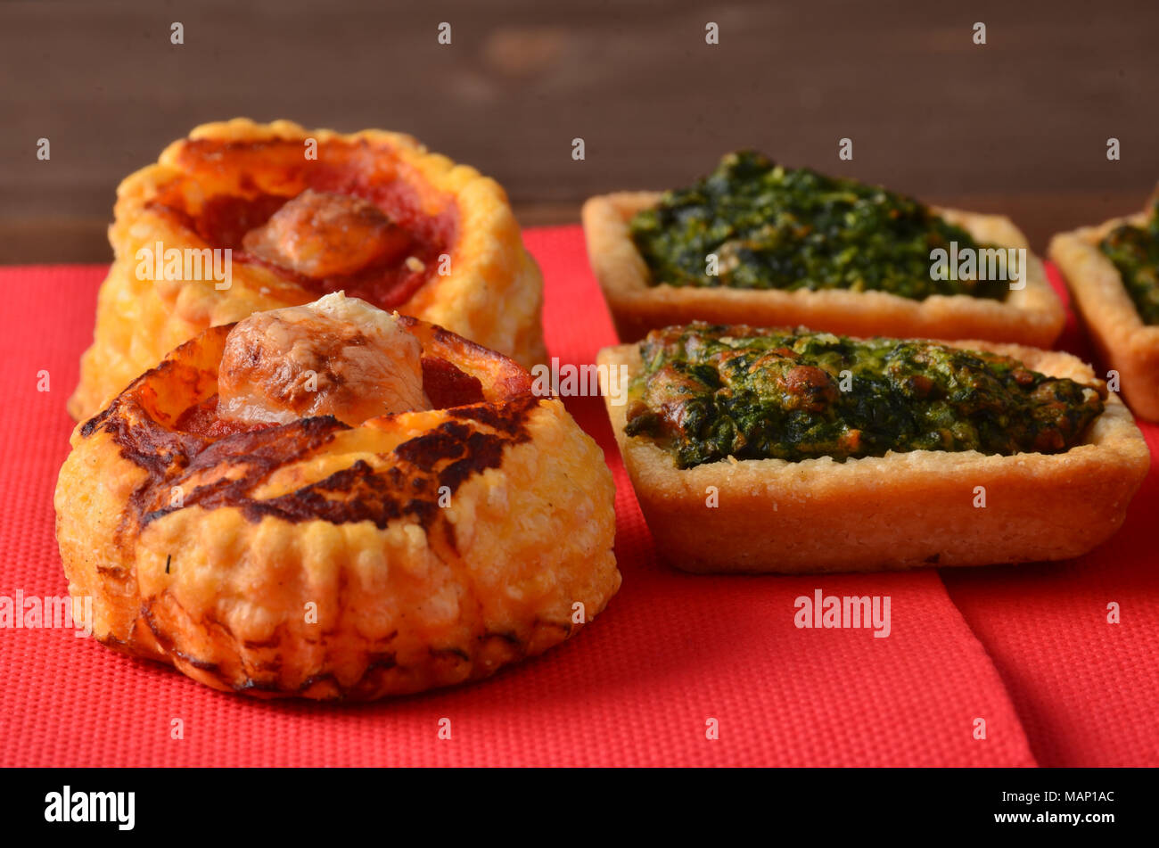 Furshet table hi-res stock photography and images - Alamy