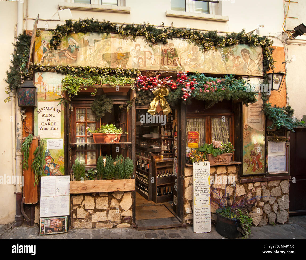 MONTMARTRE, PARIS: The pretty Le Poulbot Restaurant Cafe in Rue Poulbot ...