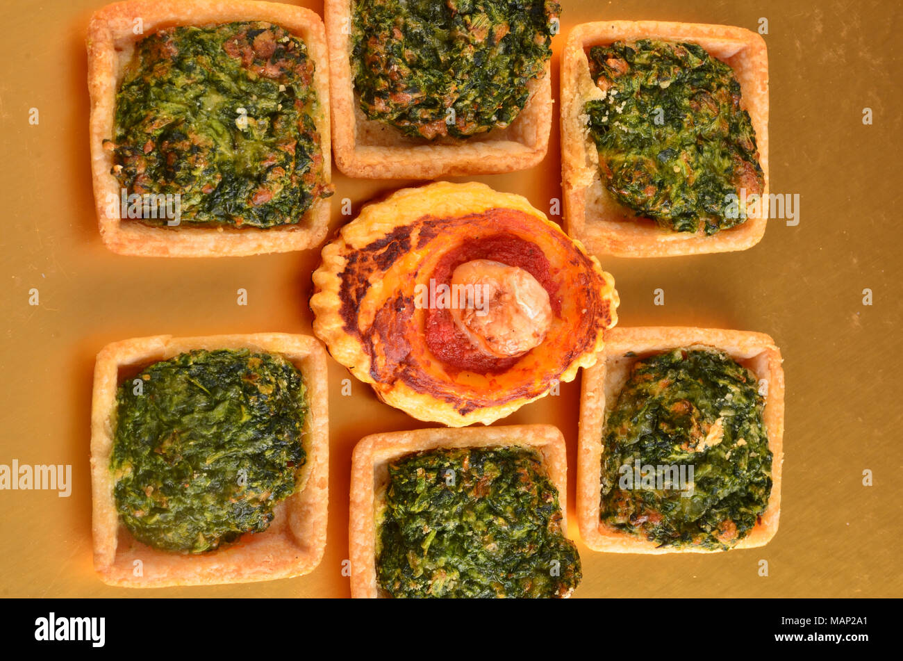 Furshet table hi-res stock photography and images - Alamy