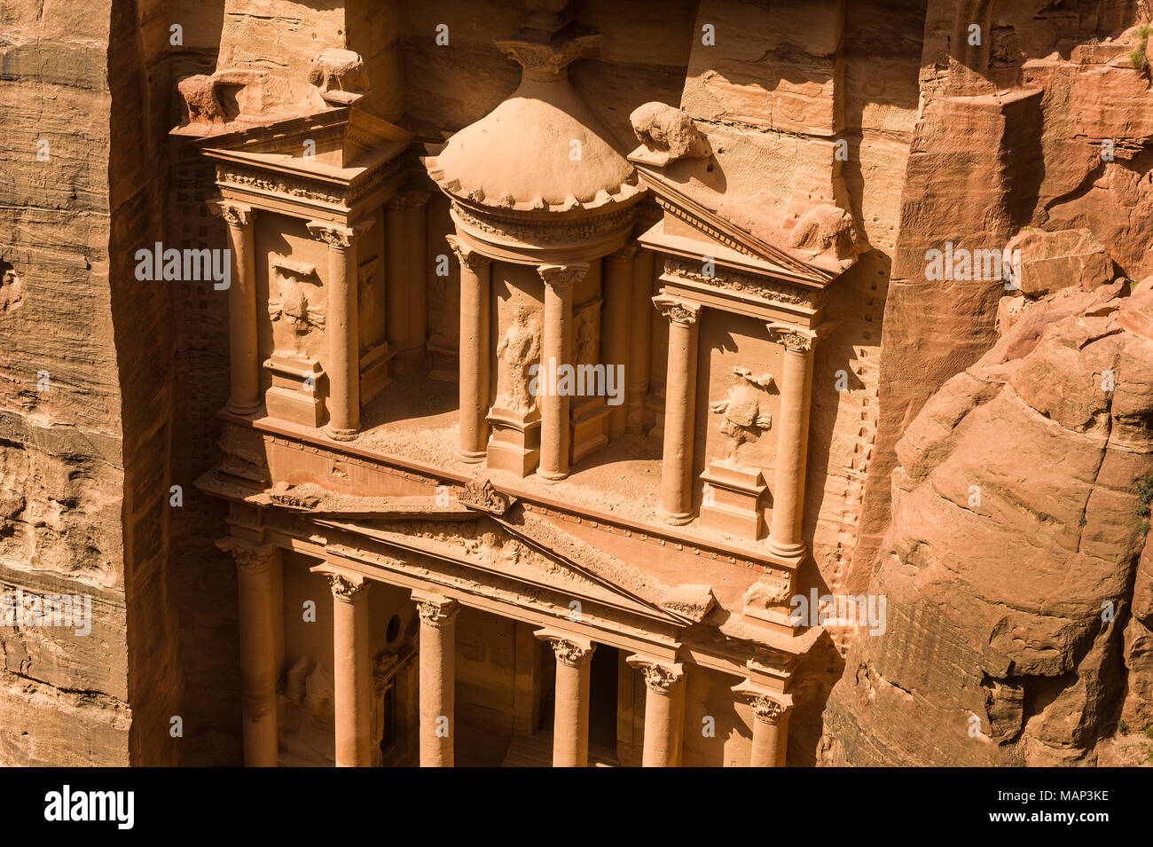 Al-Khazneh is one of the most elaborate temples in the ancient Arab ...