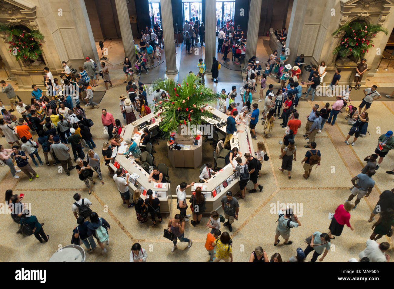 Metropolitan museum new york lobby hi-res stock photography and images ...